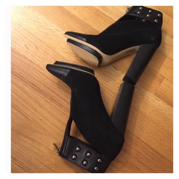 Forever 21 | Shoes | Forever 2 High Fashion Heels | Poshmark